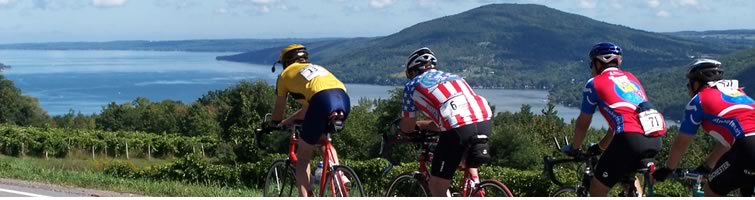 Lake-cyclists – Highlander Cycle Tour